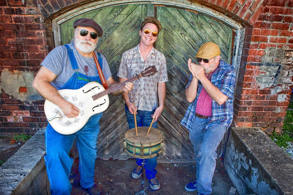 Huntsville music icon Microwave Dave looks back at three decades of ...